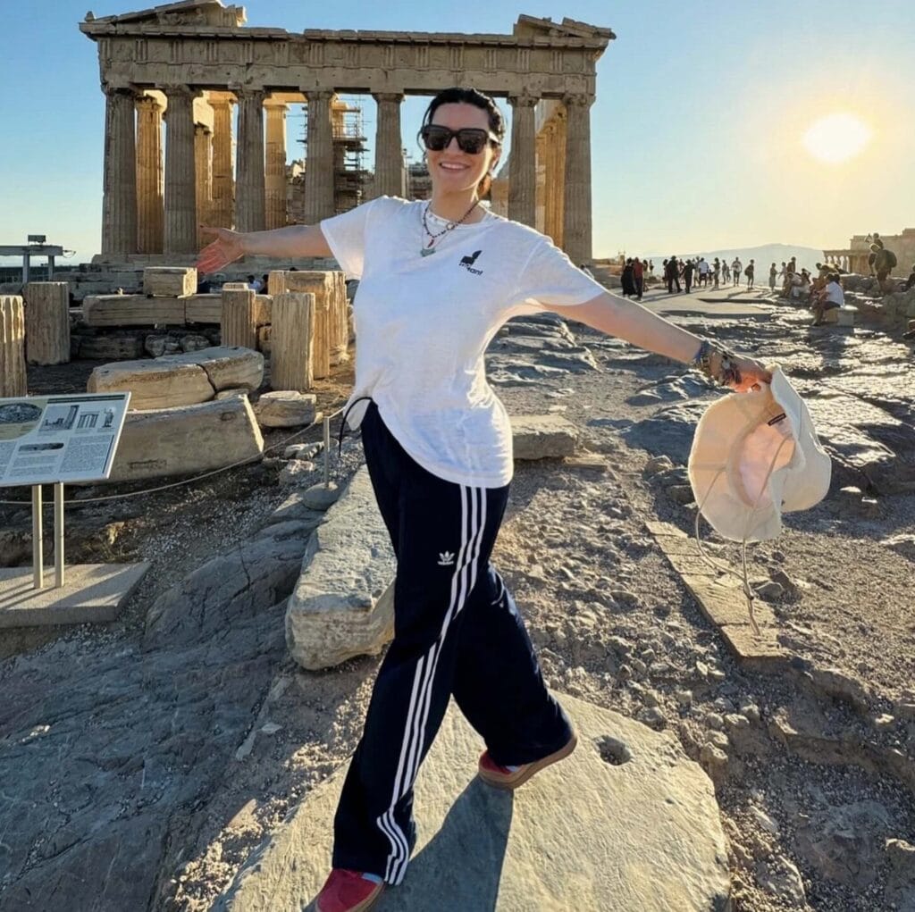 Laura Pausini e Paolo Carta, vacanza greca e passione al top